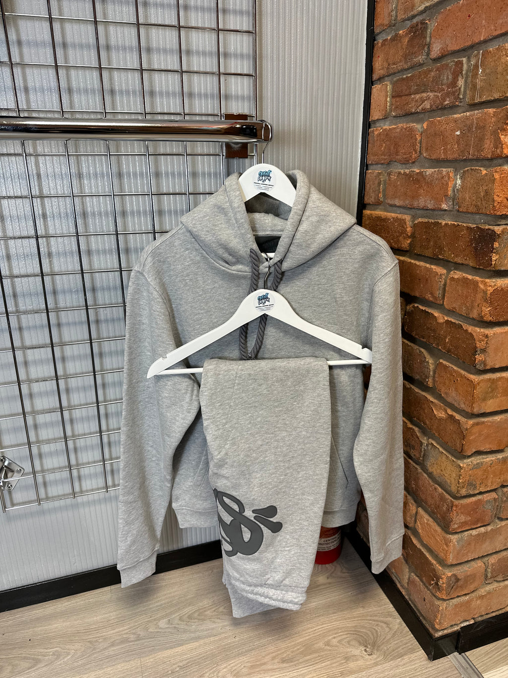 Syna World Old Season Light Grey, Dark Grey Tracksuit – Caught Drip'N'