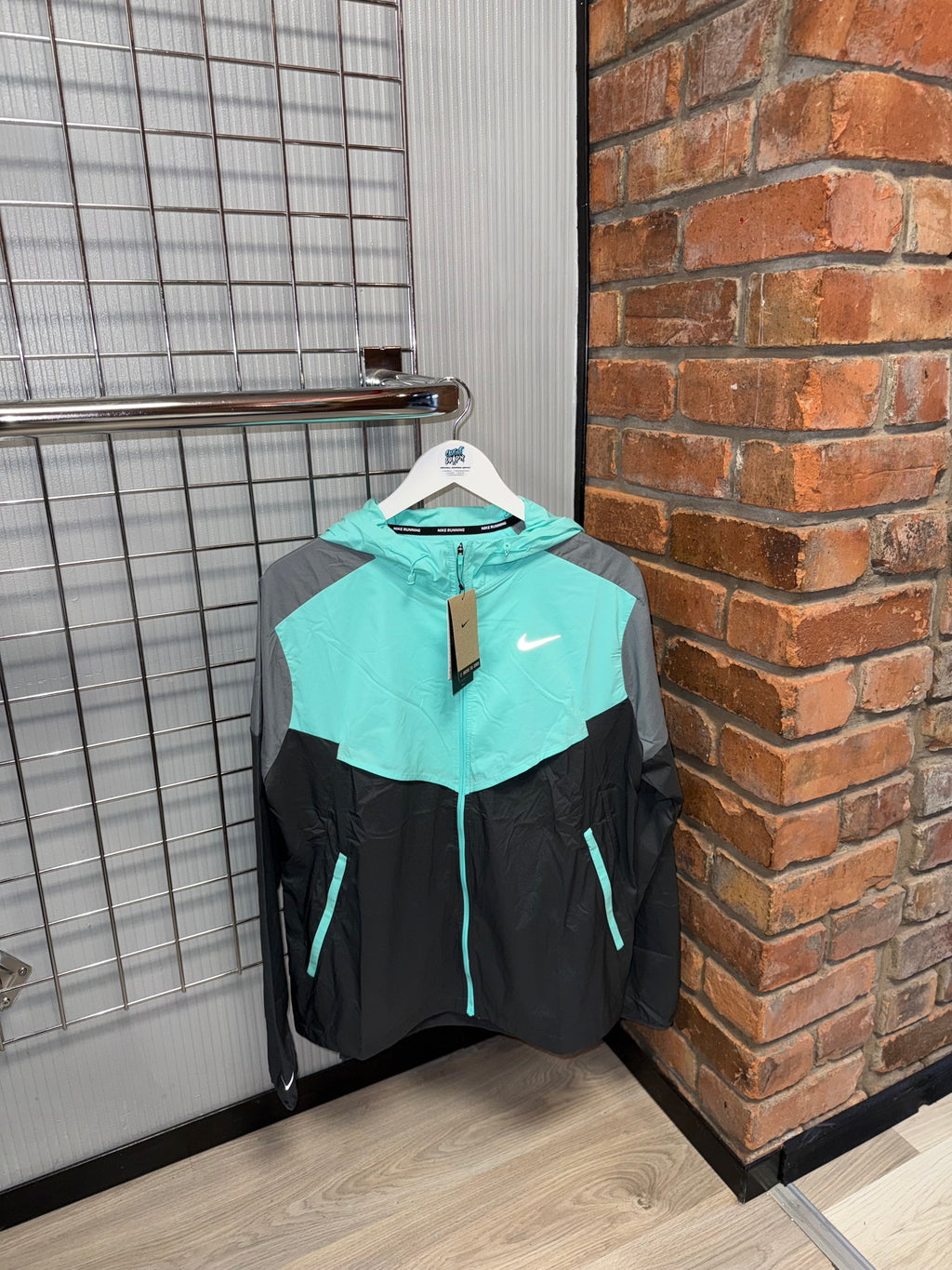 Nike Windrunner Jacket Hyper Turquoise | Anthracite – Caught Drip'N'